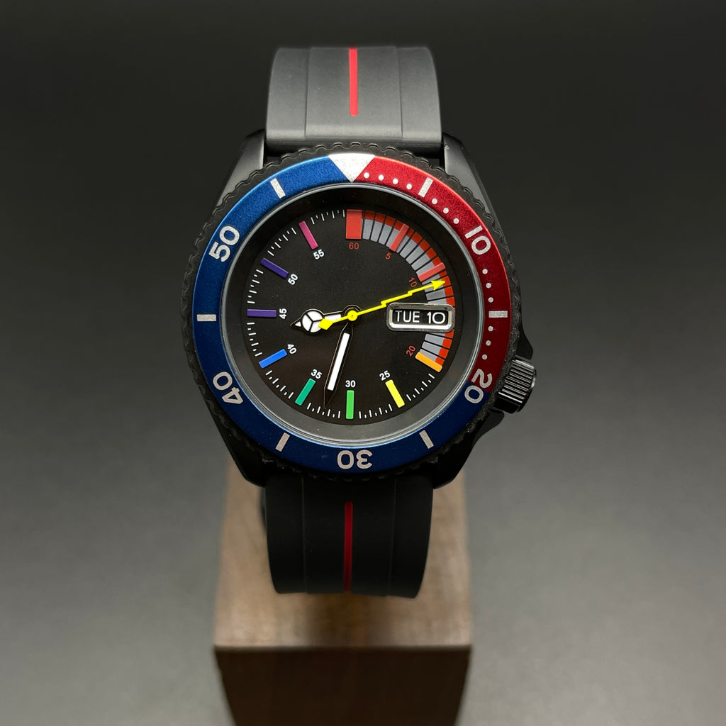 Seiko SKX Watch - Black/Red Rubber – Honcos Straps